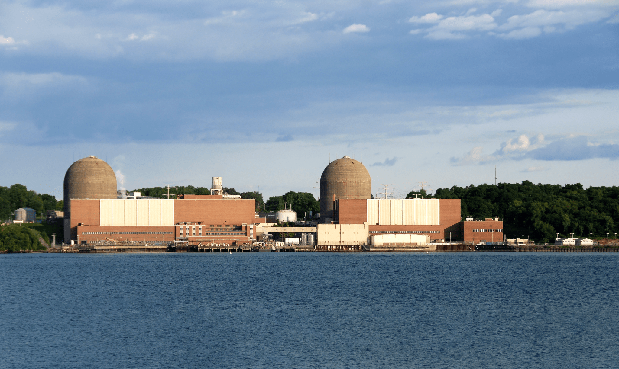 Holtec Acquires the Three-Reactor Indian Point Energy Center (IPEC ...