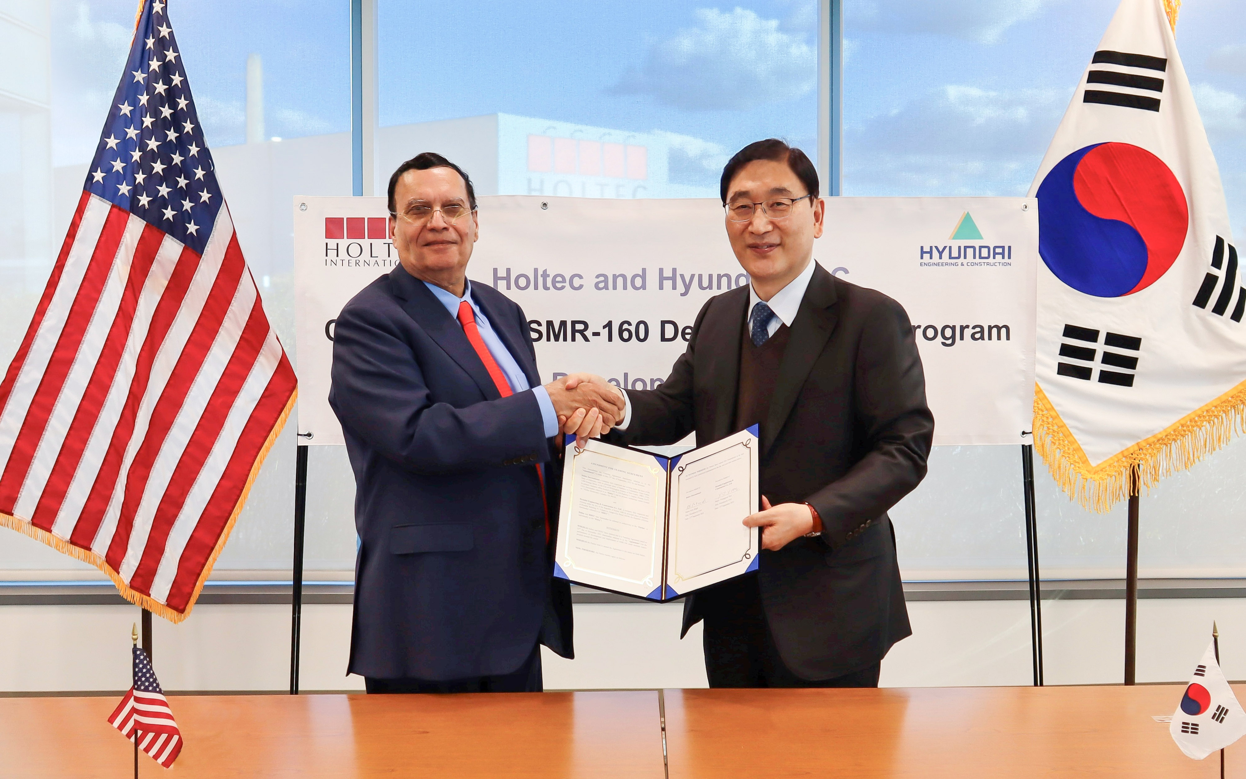 CEOs of Holtec International and Hyundai Engineering & Construction Co ...